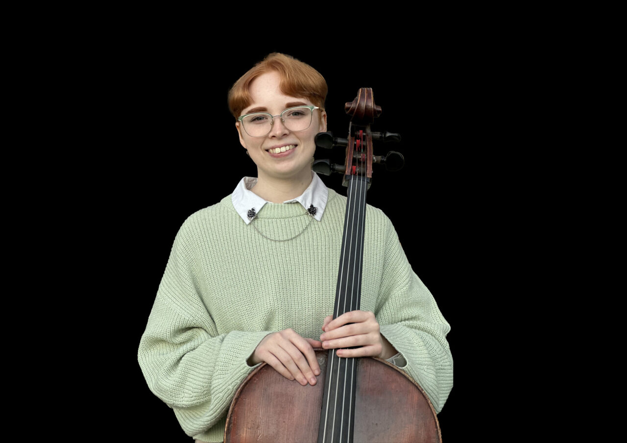 Annika Roberts, '23, Cello Performance and Psychology - NIU Arts Blog